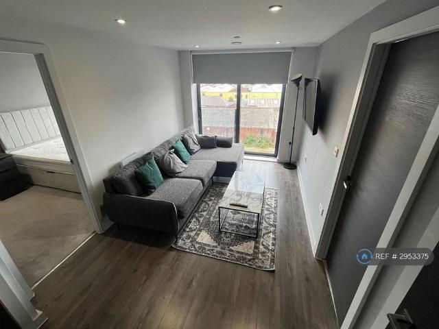 2 bedroom flat to rent