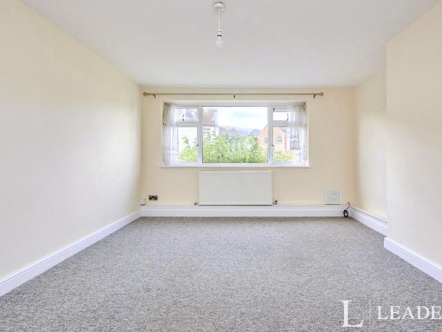 2 bedroom flat to rent