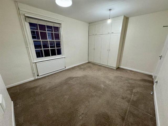 2 bedroom flat to rent