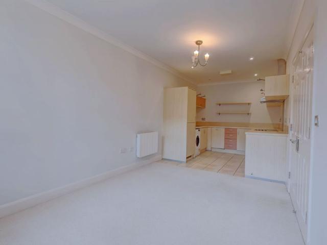 2 Bedroom Flat To Rent, 2 Bedroom Flat To Rent