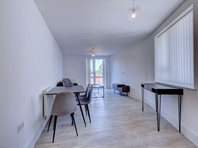 2 Bedroom Flat To Rent, 2 Bedroom Flat To Rent