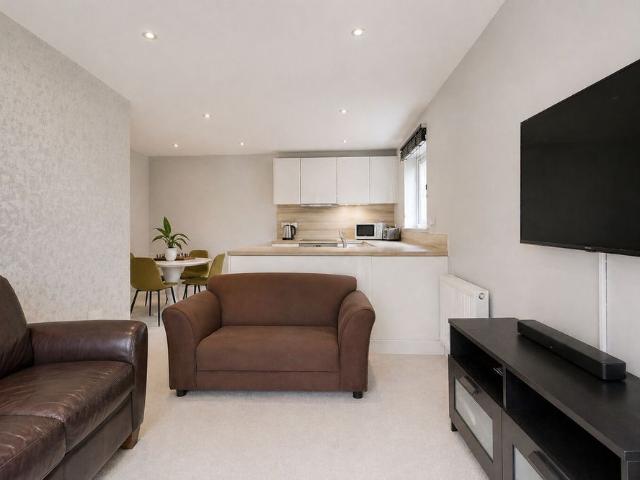 2 Bedroom Flat To Rent, 2 Bedroom Flat To Rent
