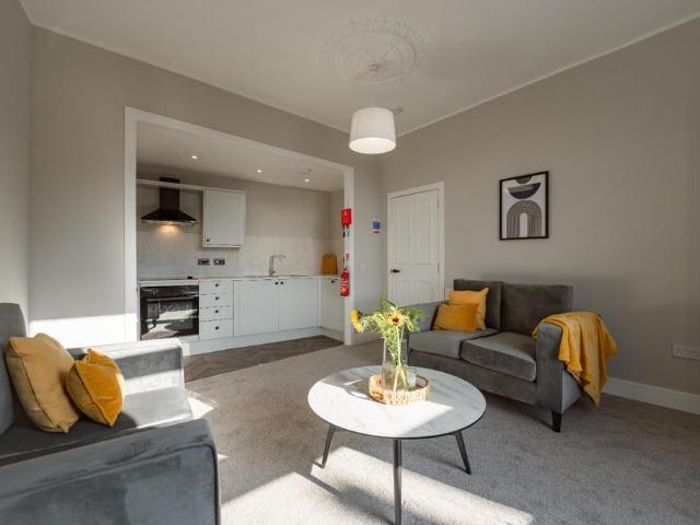 2 bedroom flat to rent