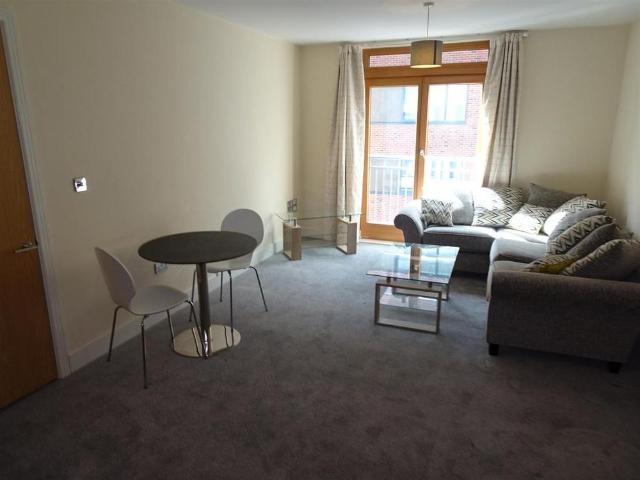 2 bedroom flat to rent