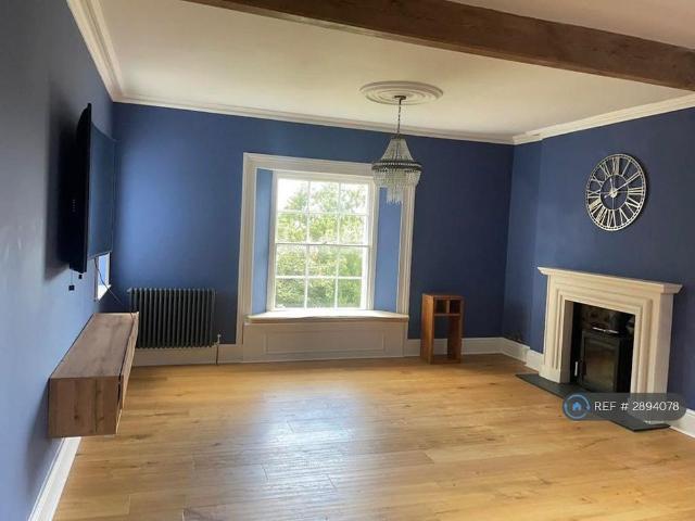 2 bedroom flat to rent