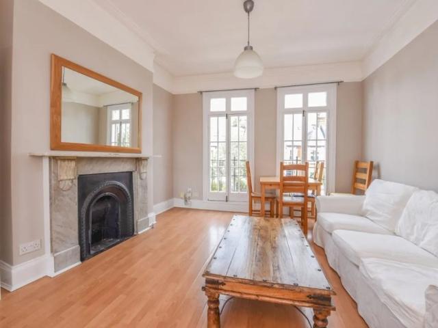 2 bedroom flat to rent