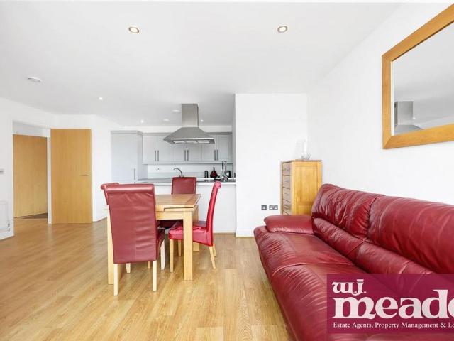 2 bedroom flat to rent