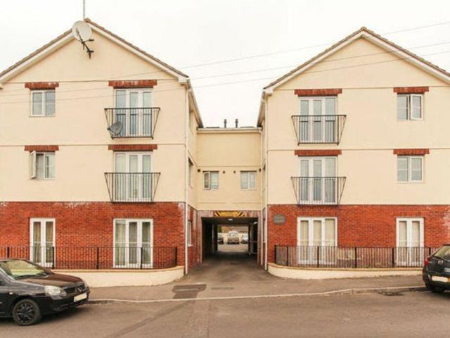 2 bedroom flat to rent