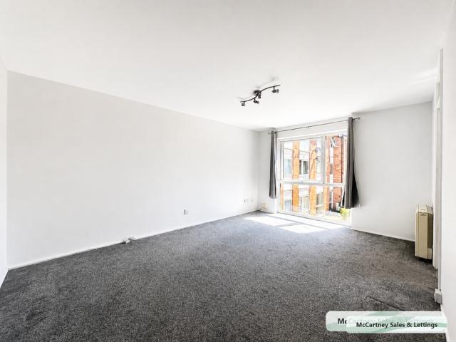 2 bedroom flat to rent