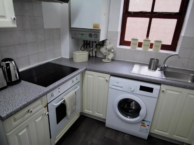 2 bedroom flat to rent