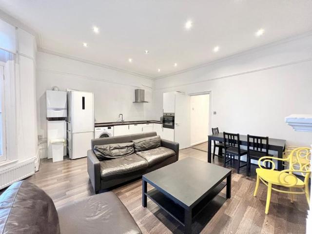 2 bedroom flat to rent