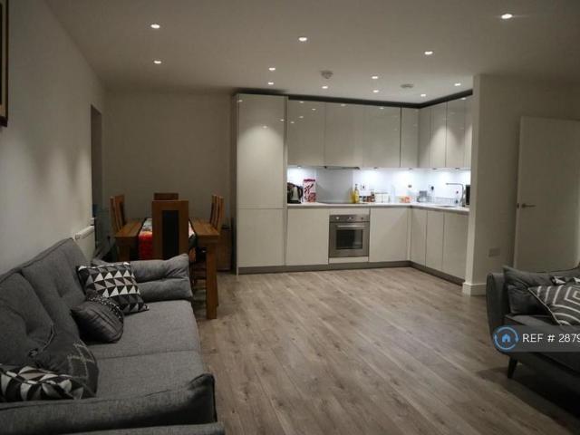 2 bedroom flat to rent