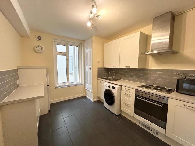 2 bedroom flat to rent