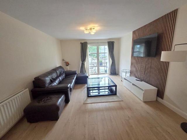 2 bedroom flat to rent