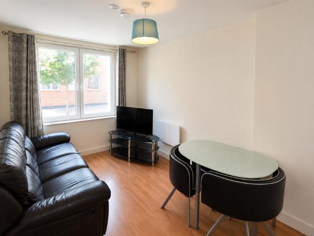 2 bedroom flat to rent