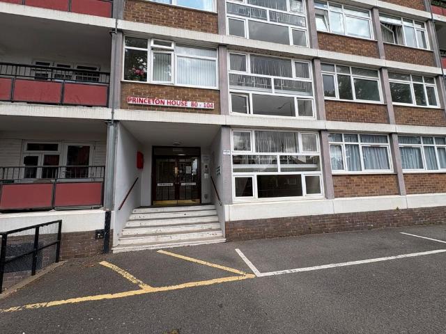 2 bedroom flat to rent