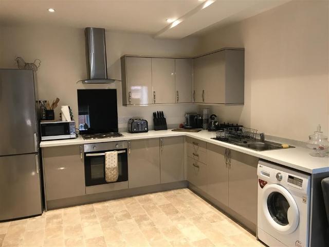 2 bedroom flat to rent