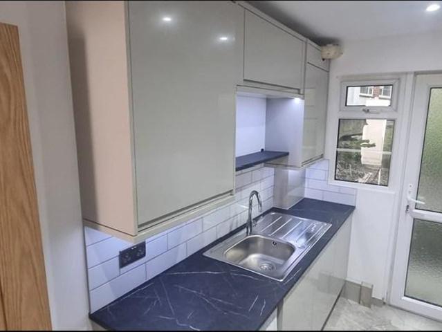 2 bedroom flat to rent
