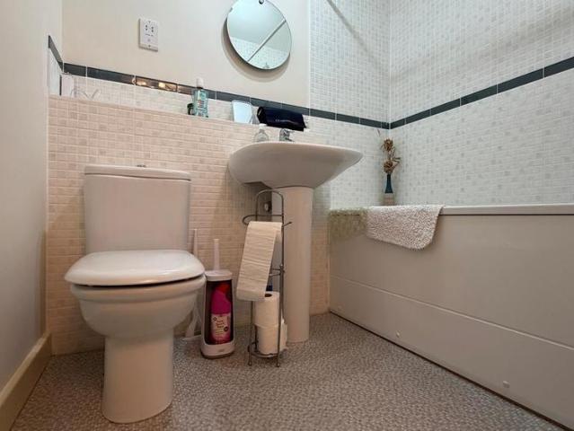 2 bedroom flat to rent