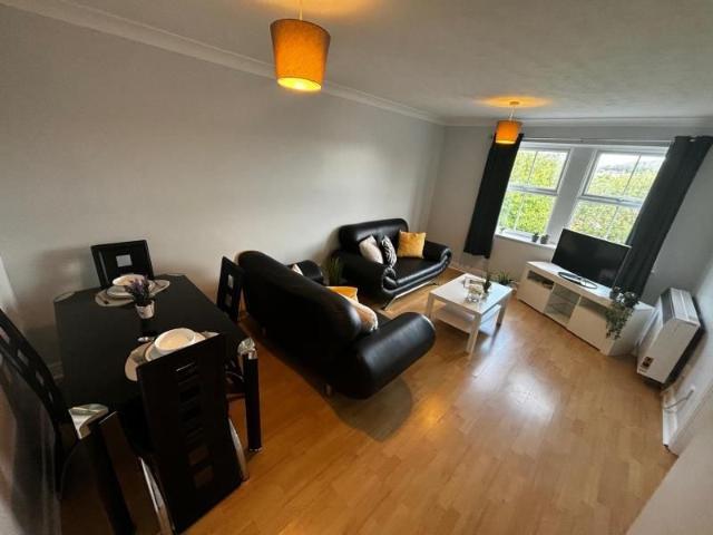 2 bedroom flat to rent