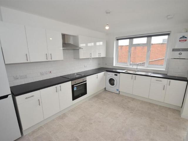 2 bedroom flat to rent