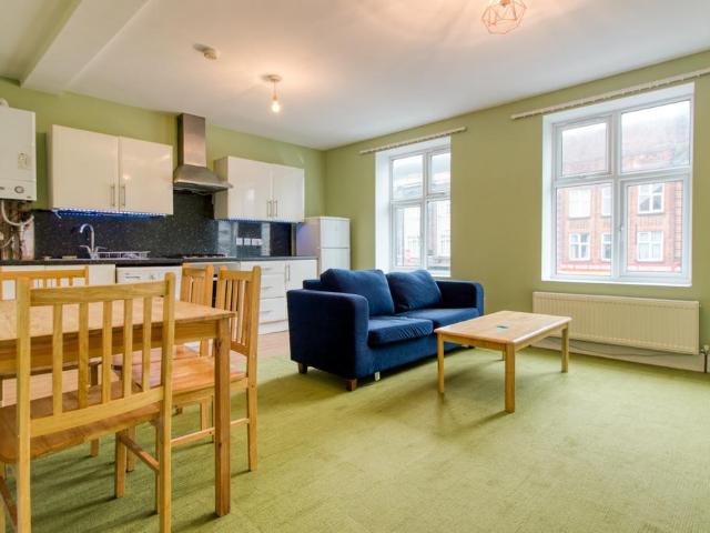 2 bedroom flat to rent