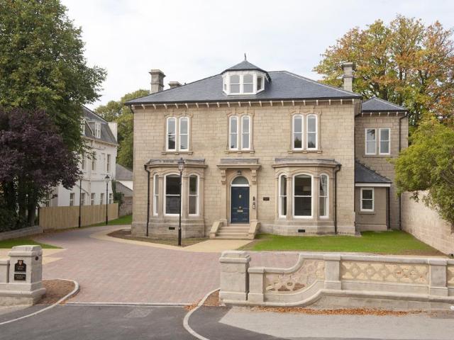 2 bedroom flat to rent