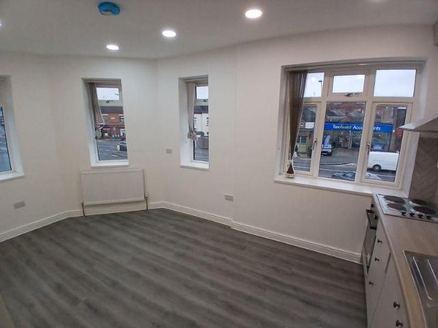 2 bedroom flat to rent