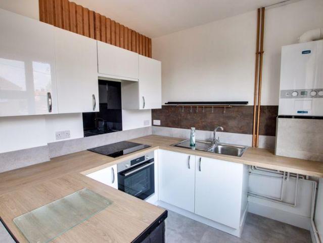 2 bedroom flat to rent