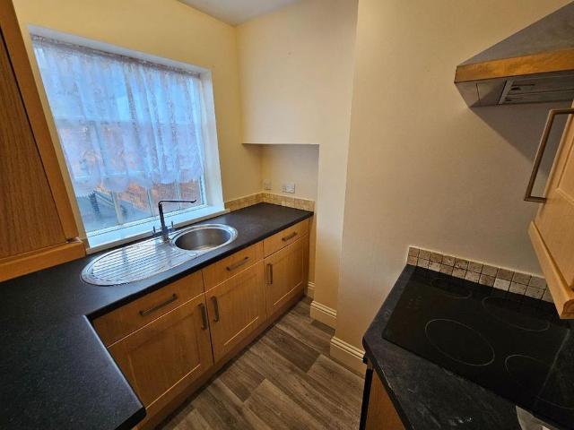 2 bedroom flat to rent