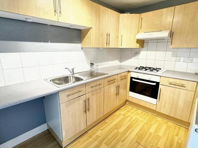 2 bedroom flat to rent