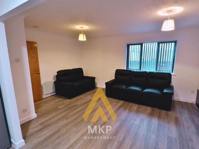 2 bedroom flat to rent