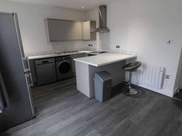 2 bedroom flat to rent