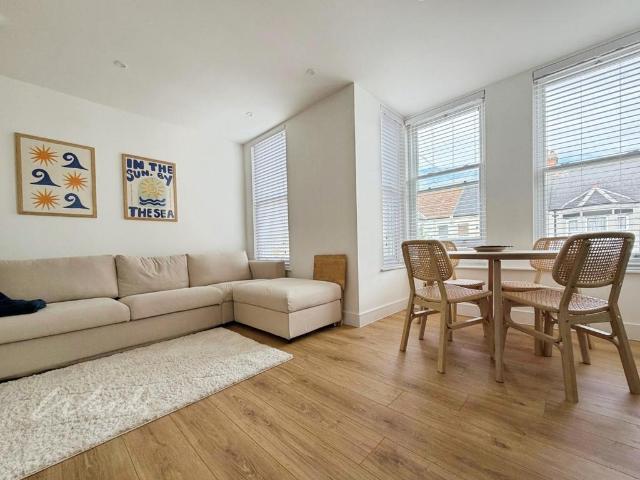 2 bedroom flat to rent