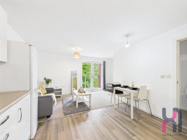 2 bedroom flat to rent