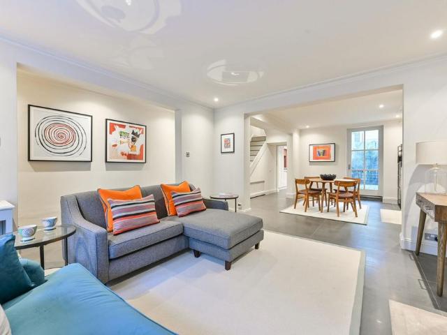 2 bedroom flat to rent
