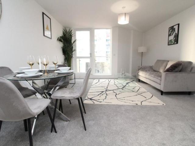 2 bedroom flat to rent