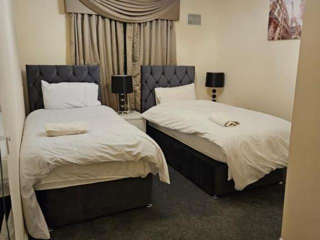 2 bedroom flat to rent