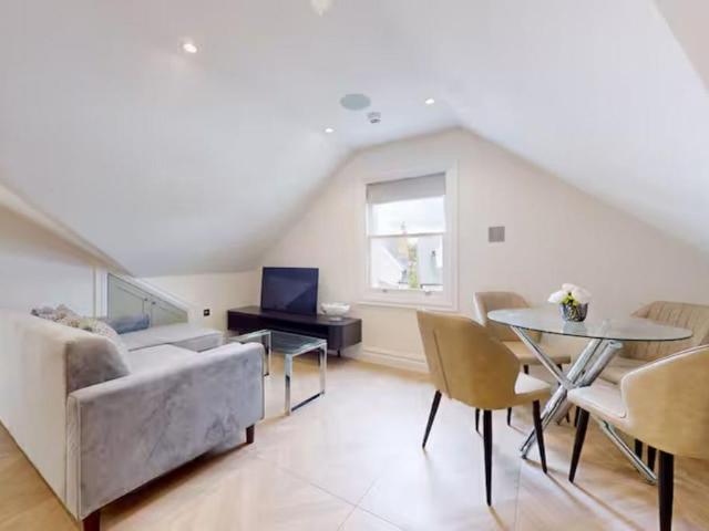 2 bedroom flat to rent