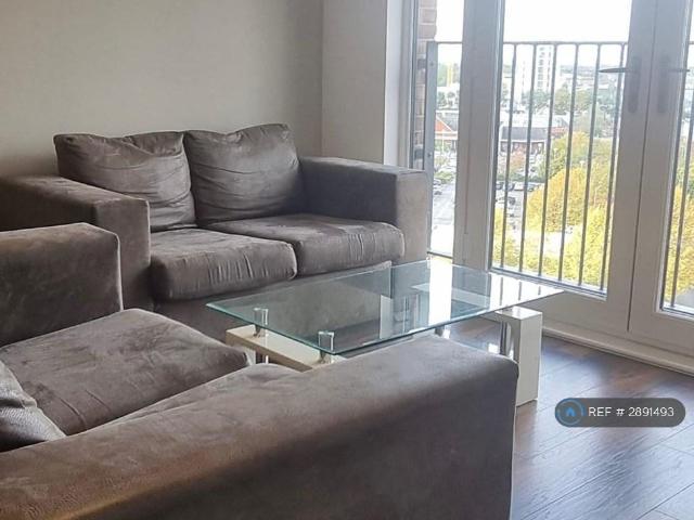 2 bedroom flat to rent