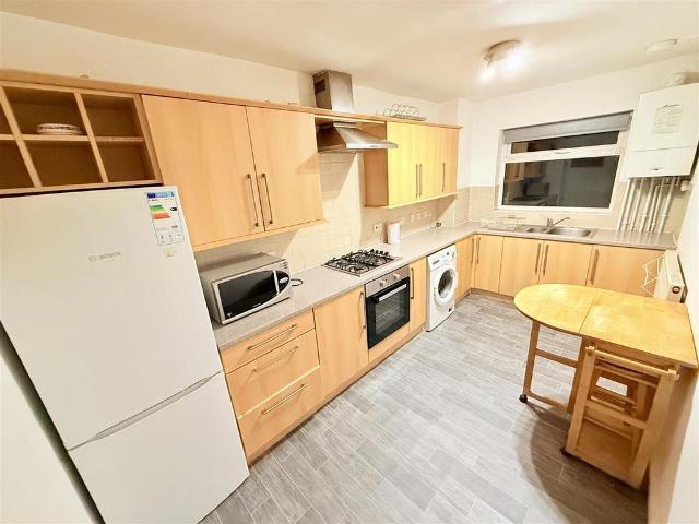 2 bedroom flat to rent