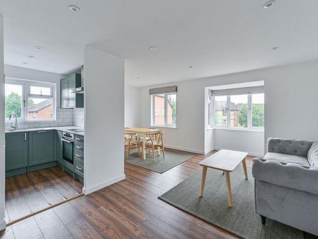 2 bedroom flat to rent