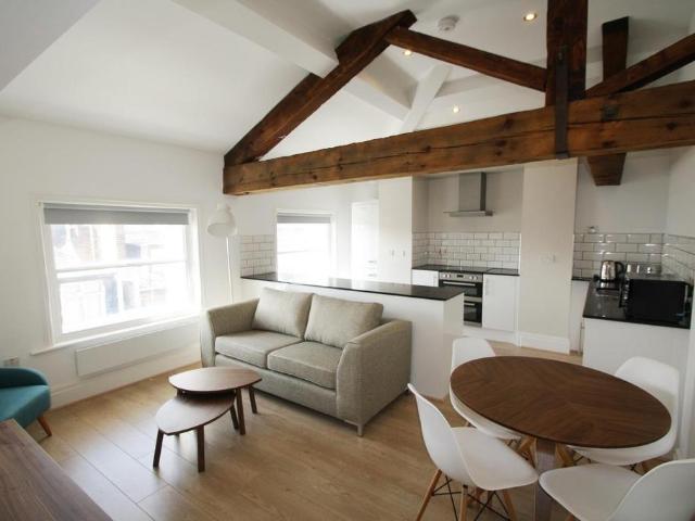 2 bedroom flat to rent