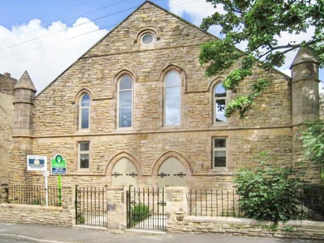 2 bedroom flat to rent