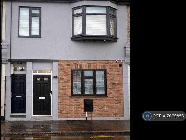 2 bedroom flat to rent