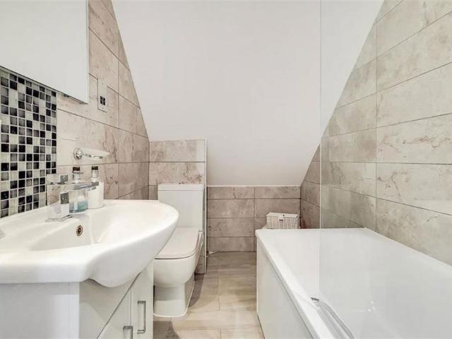 2 bedroom flat to rent