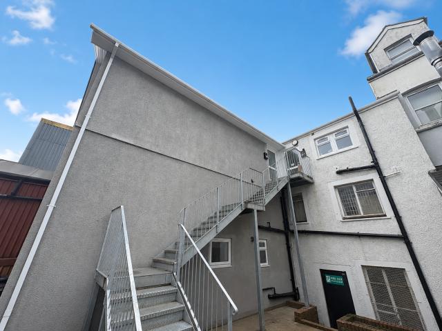 2 bedroom flat to rent
