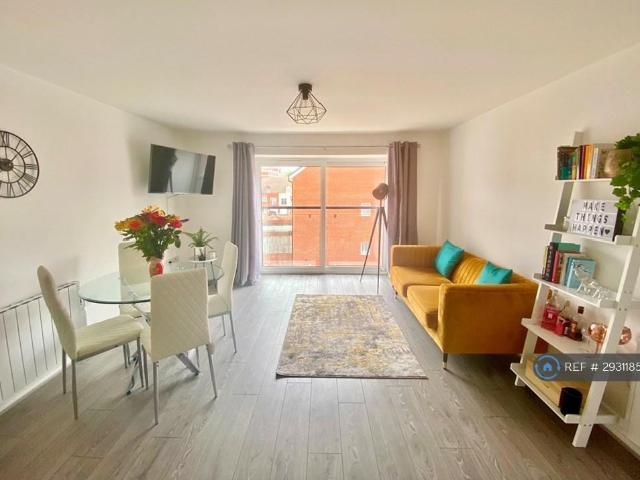 2 bedroom flat to rent