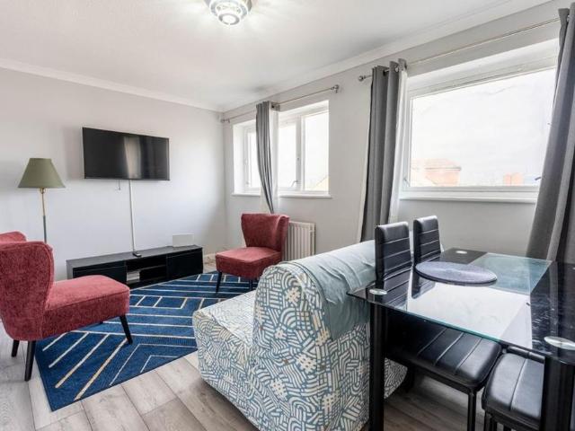 2 bedroom flat to rent
