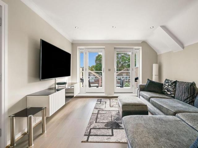 2 bedroom flat to rent